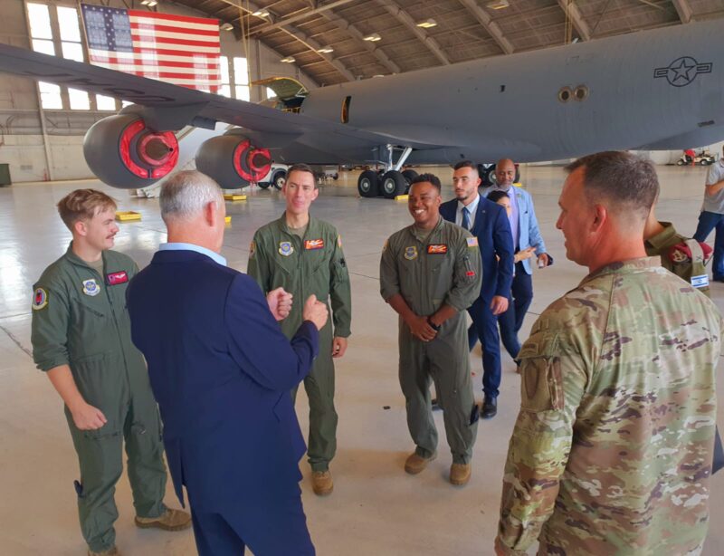 גנץ במסר לאיראן: "שיתוף הפעולה של ישראל עם סנטקום ומדינות האזור הוא ...